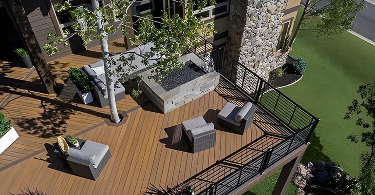 How to Build an Outdoor Deck Around a Tree?