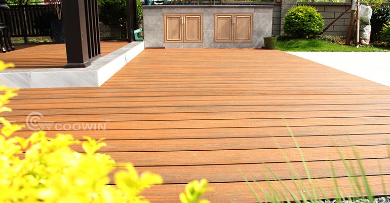 How to Cut Composite Decking Properly?